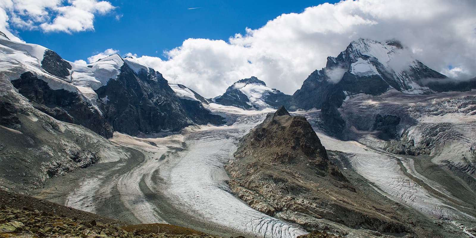 Grand Mountet Hut - Hiking Trails